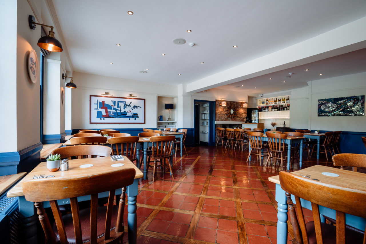 Traditional Country Pub in Gower. Swansea pubs, Gower restaurants